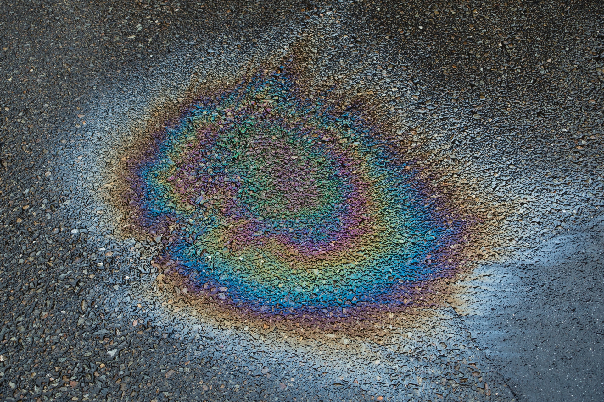 エンジンオイルが減るとどうなる？ 対策や改善 継ぎ足しについて調べてみた - 振り返れば輝く愛車！